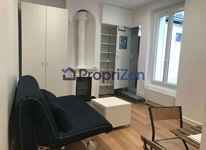 Appartement à louer - Batignolles-Cardinet, Paris ème arrondissement - 1 pièce