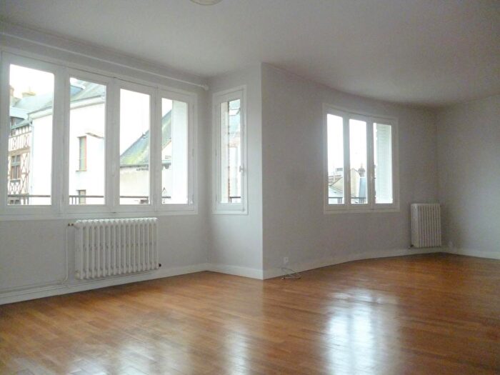 Orléans, Châtelet : Appartement 3 pièces à louer