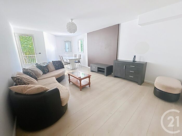 Appartement à louer - Saint-Jean-de-Braye, Ouest - 3 pièces - 2 chambres