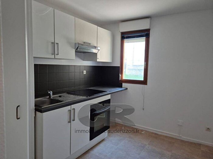 Appartement à louer - Centre Ville, Montigny-lès-Metz - 2 pièces - 1 chambre