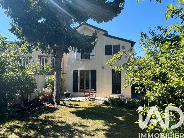 Rueil-Malmaison, Coteaux : Maison 5 pièces à vendre