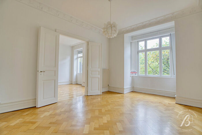 Appartement à louer - Strasbourg, Forêt Noire - 5 pièces - 4 chambres