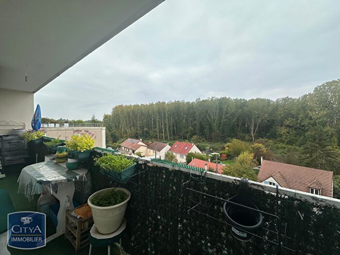 Appartement 4 pièces à vendre à Corbeil-Essonnes, Moulin Galant