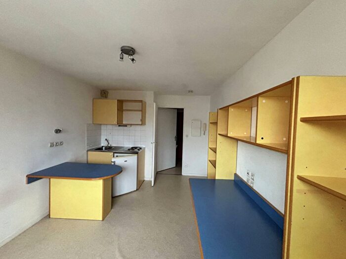 Appartement à louer - La Folie-Couvrechef, Caen - 1 pièce