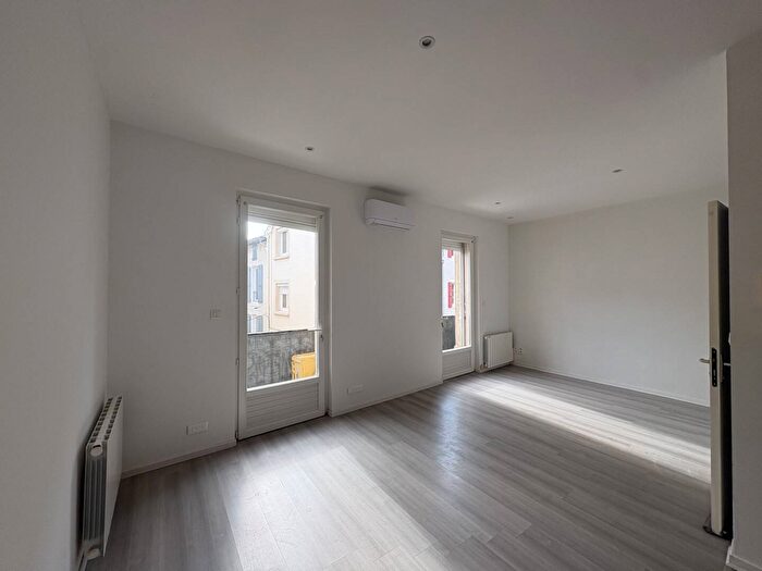 Appartement à louer - Castelnaudary - 2 pièces - 1 chambre