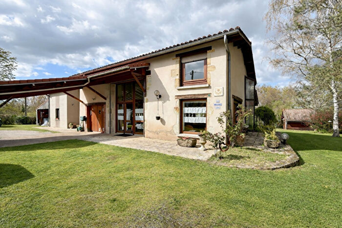 Maison à vendre - Orléat - 7 pièces - 4 chambres
