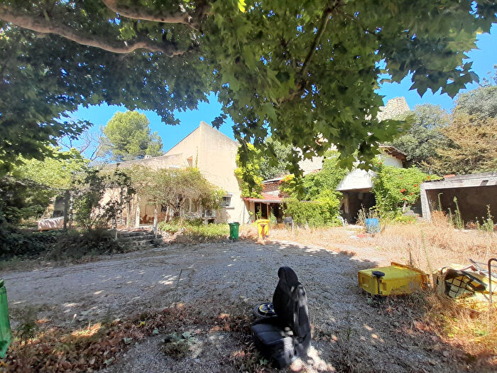 Maison à vendre - Caumont-sur-Durance - 15 pièces - 10 chambres