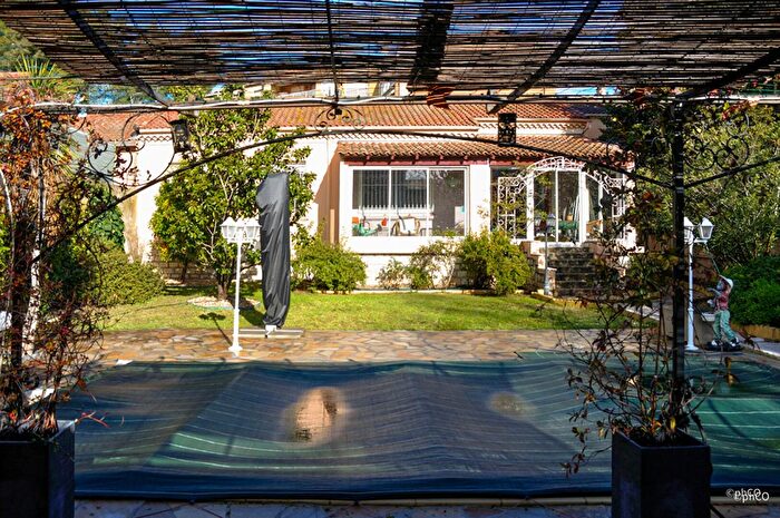 Maison à vendre - Martigues, Ferrières, Hôtel de Ville, LIle - 10 pièces - 6 chambres