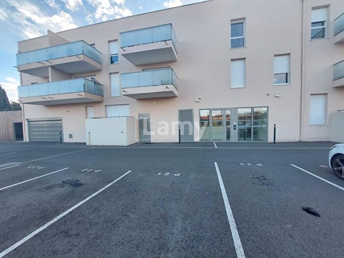 Appartement à louer - Aérodrome, Nîmes - 2 pièces