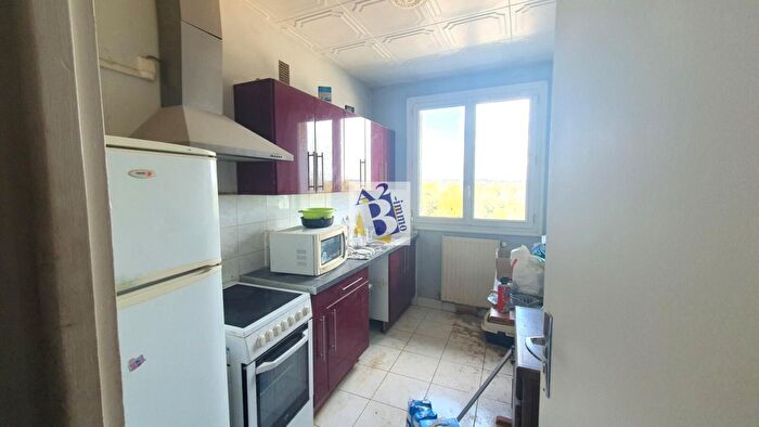 Appartement à vendre - Soyaux - 3 pièces - 2 chambres