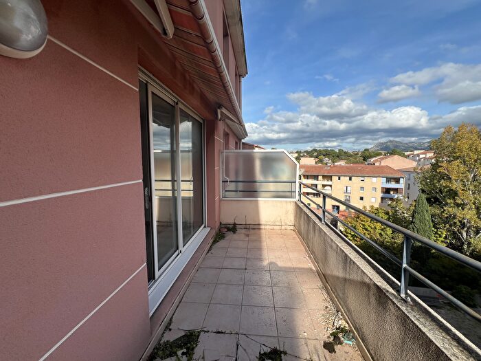 Appartement à vendre - Aubagne, Pin Vert, Ceinture Est - 4 pièces - 3 chambres