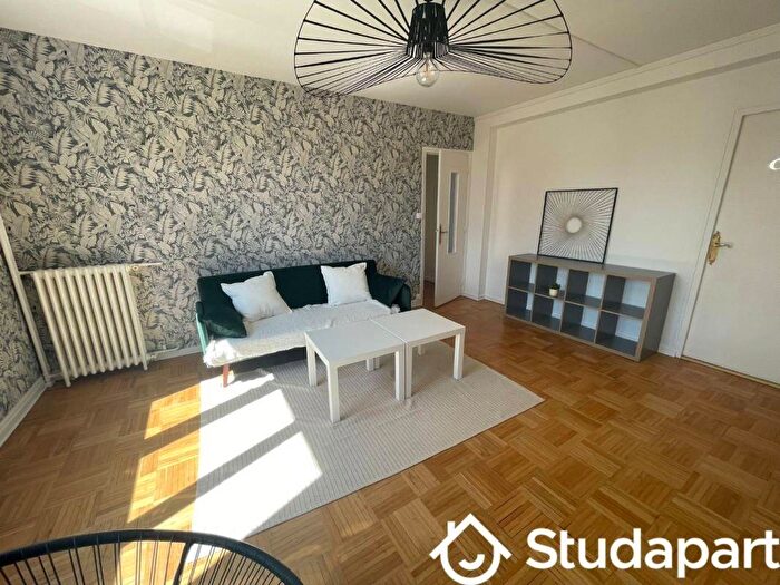 Appartement à louer - Chemin Vert-Europe, Reims - 1 pièce - 3 chambres