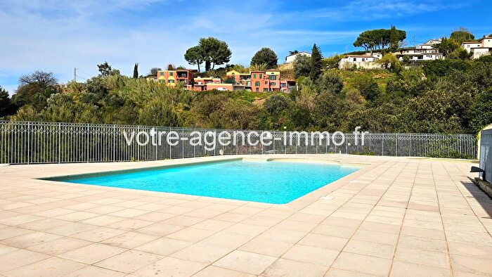 Nice, Corniche Fleurie : Appartement 3 pièces à vendre