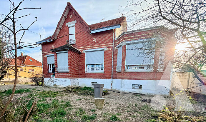 Maison à vendre - Saint-Parres-lès-Vaudes - 7 pièces - 5 chambres