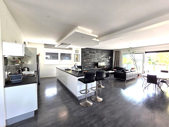 Maison 6 pièces à Strasbourg, Robertsau, à vendre