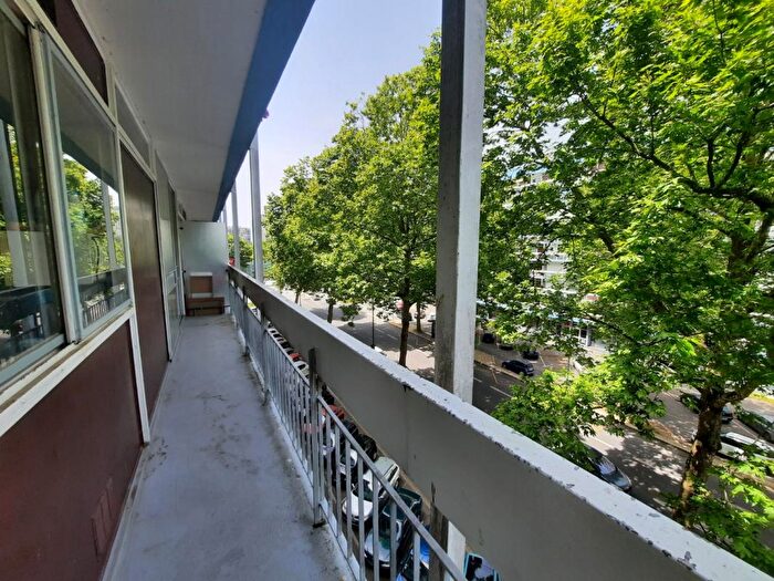 Appartement 4 pièces à louer à Quartiers Nord-Ouest, Villejean