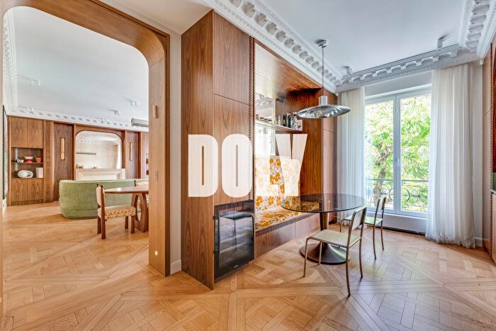Paris 17ème, Courcelles, Wagram : Appartement 5 pièces à vendre