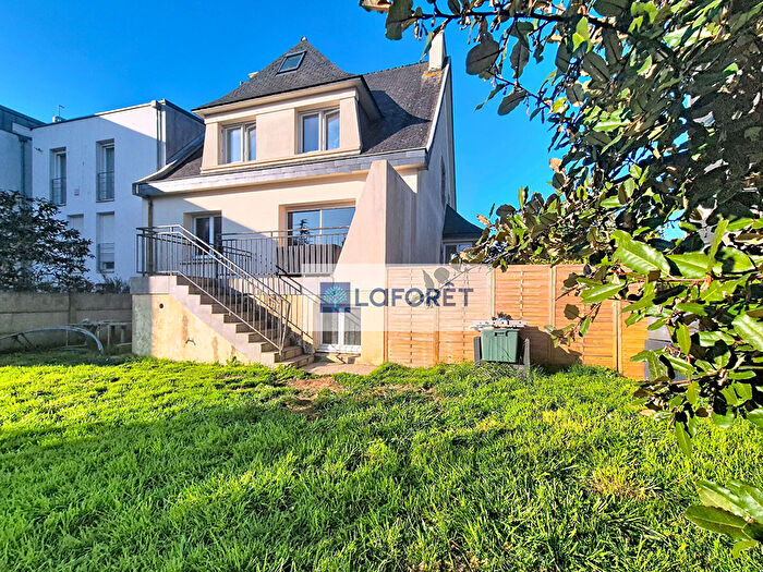 Maison à vendre - Brest, Kérourien - 11 pièces - 5 chambres