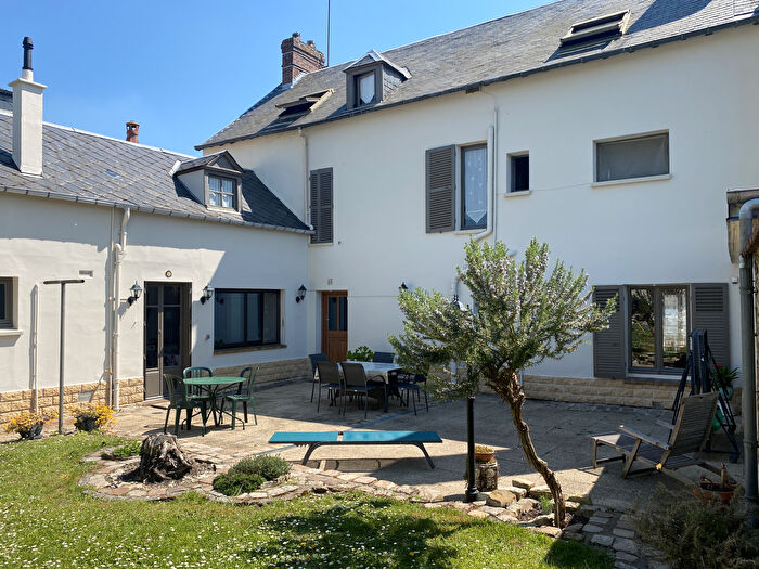 Maison à vendre - Pacy-sur-Eure - 8 pièces - 5 chambres