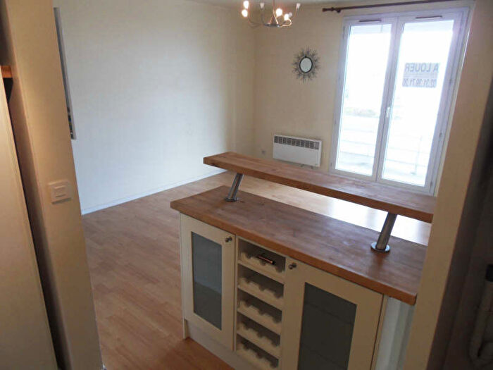 Appartement à louer - Caen, Calvaire Saint-Pierre - 2 pièces - 1 chambre