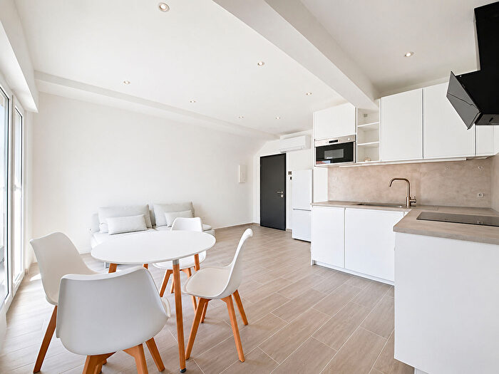Villiers-sur-Marne, Centre-ville : Appartement 2 pièces à louer