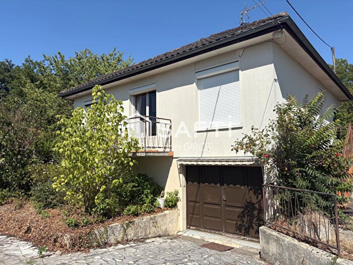 Maison 5 pièces à Montmorillon, à vendre