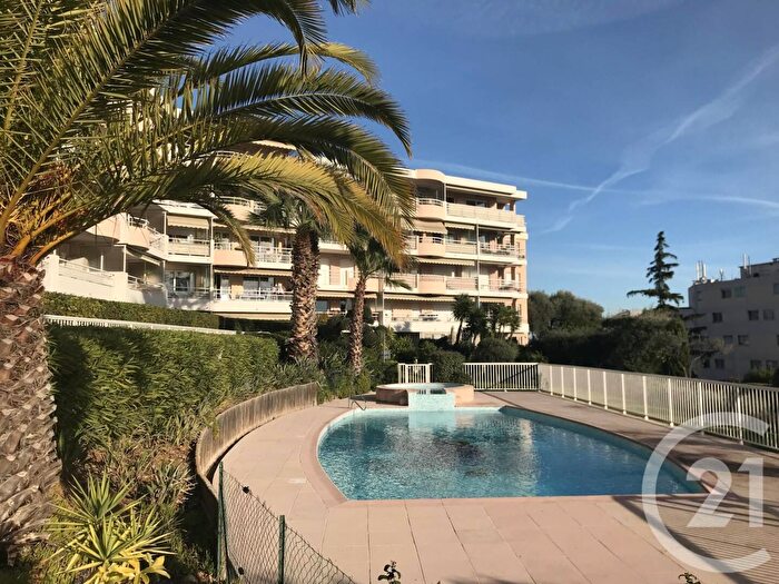 Appartement à louer - Saint-Laurent-du-Var - 2 pièces - 1 chambre