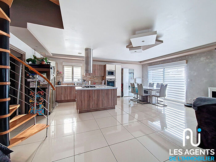 Maison à vendre - Cléry-Saint-André - 5 pièces - 3 chambres