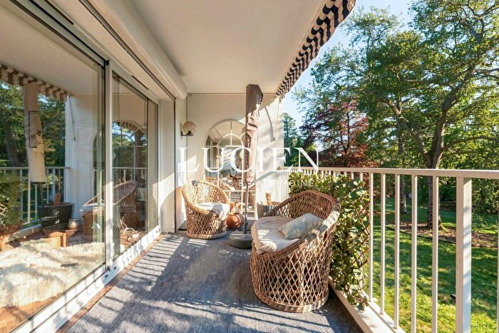 Appartement à vendre - Écully, Les Serres, Vivier - 5 pièces - 4 chambres