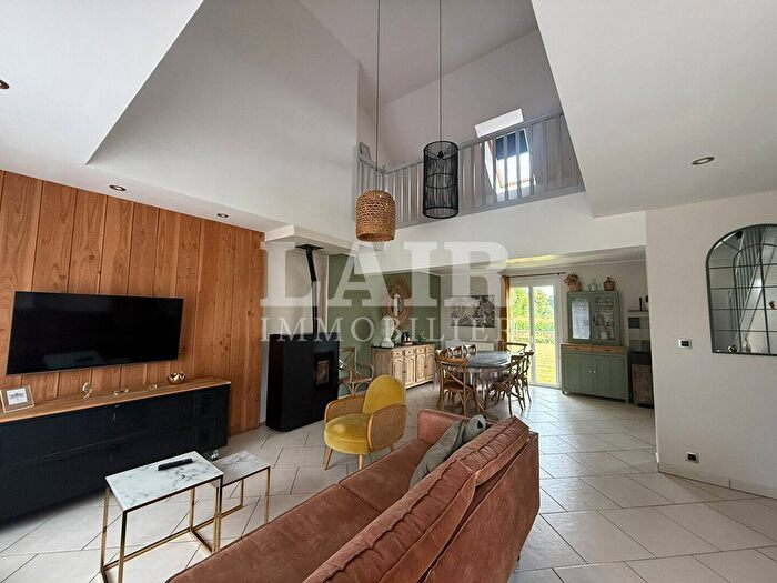 Maison à louer - Moulins-la-Marche - 4 pièces - 2 chambres