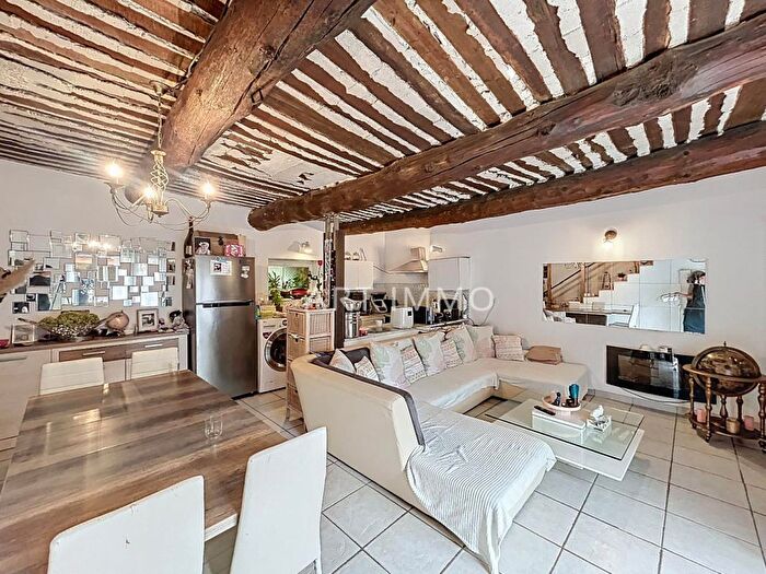 Maison à vendre - Robion - 13 pièces - 7 chambres