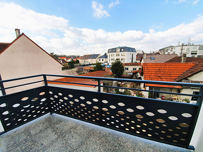Pontault-Combault, Mairie, Rouxel : Appartement 3 pièces à louer