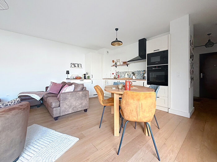 Appartement à vendre - La Rochelle, Petit Marseille, Villeneuve-les-Salines - 3 pièces - 2 chambres