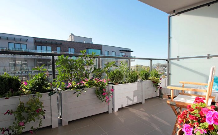 Appartement à vendre - Marseille e  - 4 pièces - 3 chambres