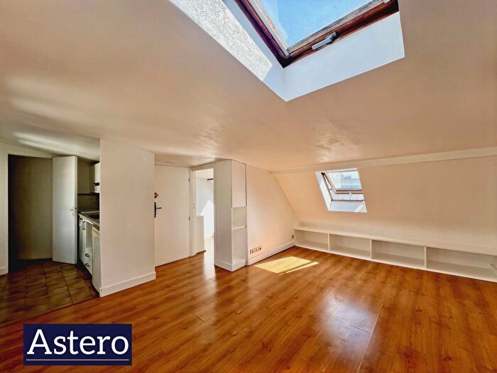 Paris 7ème, Saint-Thomas dAquin, Bac, Musée dOrsay - Appartement 2 pièces à vendre