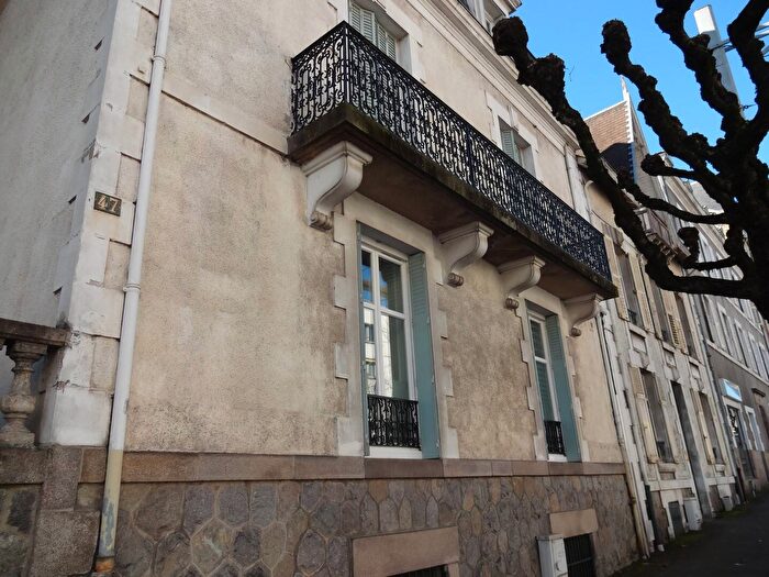 Vanteaux-Puy Las Rodas, Limoges - Appartement 1 pièce à louer