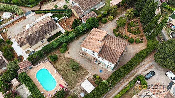 Maison à vendre - Trans-en-Provence - 6 pièces - 4 chambres