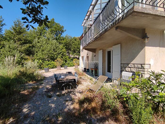 Appartement à louer - Pierrevert - 3 pièces - 2 chambres