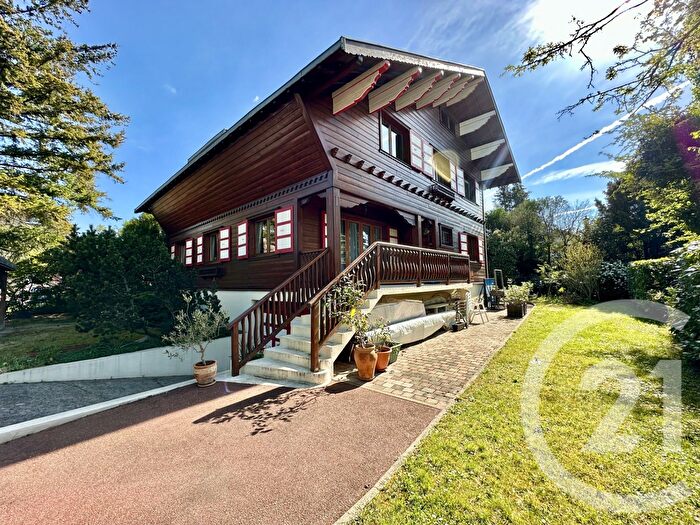 Maison à vendre - Beauchamp - 8 pièces - 6 chambres