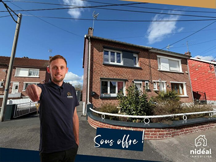 Maison à vendre - Aulnoye-Aymeries - 4 pièces - 3 chambres