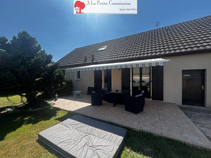 Maison à vendre - Courville-sur-Eure - 6 pièces - 4 chambres