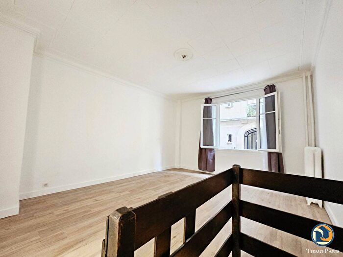 Appartement à louer - Lorette-Martyrs, Paris ème arrondissement - 2 pièces - 1 chambre