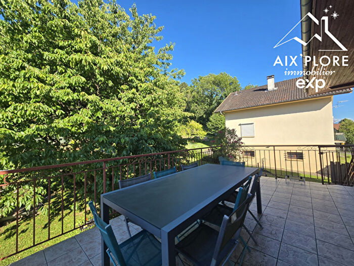 Maison 8 pièces à Challes-les-Eaux, à vendre