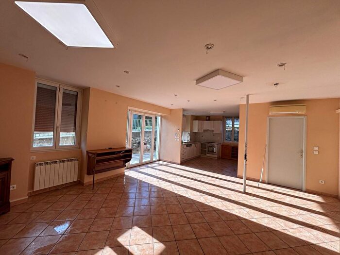 Appartement à vendre - Saint-Rémy-de-Maurienne - 3 pièces - 2 chambres