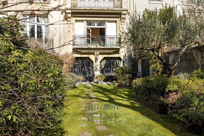 Maison à vendre - Neuilly-sur-Seine, Parc de Neuilly - 10 pièces - 5 chambres