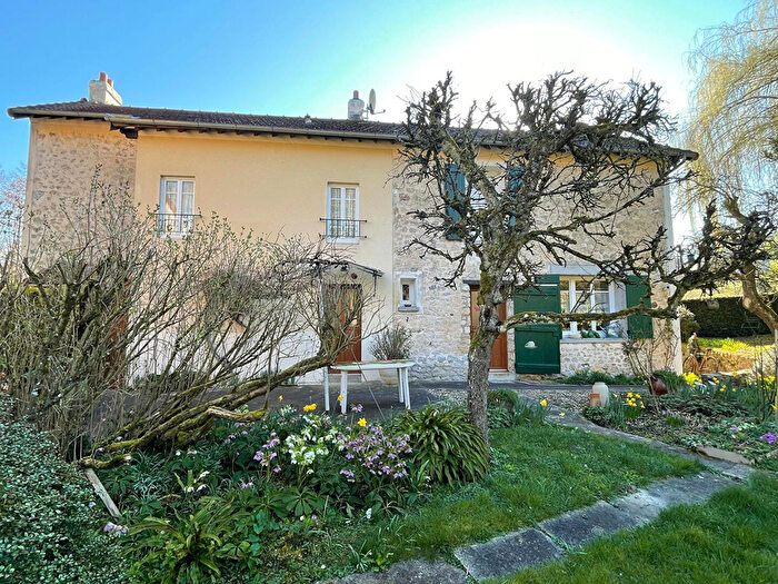Maison à vendre - Dhuisy - 5 pièces - 3 chambres