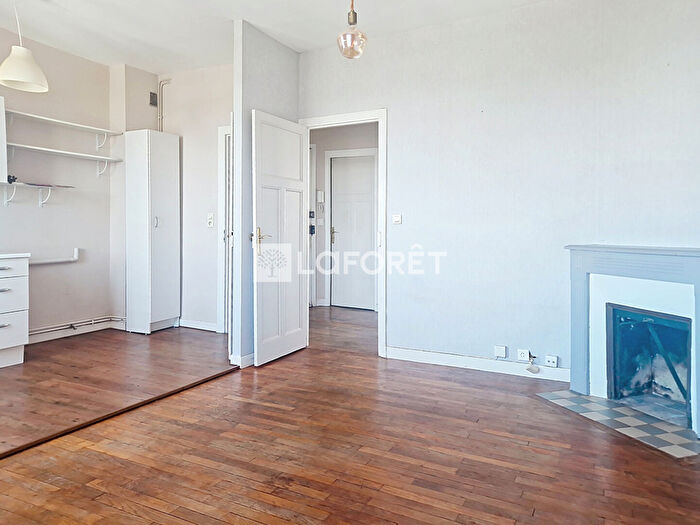 Quartiers Sud-Ouest, La Madeleine : Appartement 2 pièces à vendre
