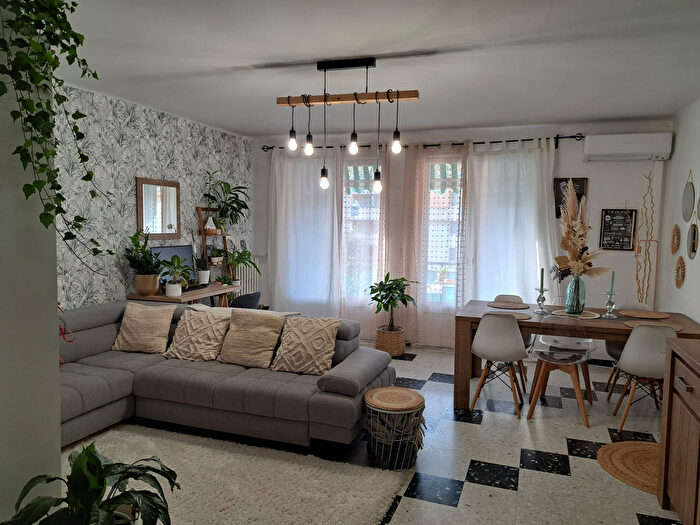 Appartement à louer - Toulon, Aguillon - 3 pièces - 2 chambres