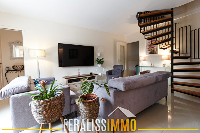 Maison à vendre - Éragny, La Cavée - 6 pièces - 4 chambres