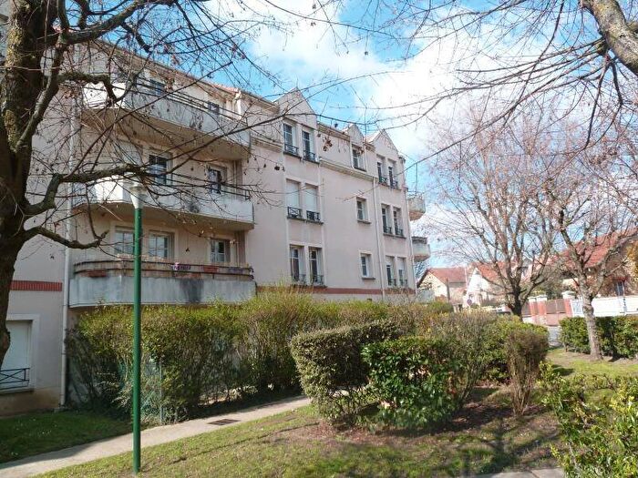 Appartement à louer - Les Arpents du Prieur, Carrières-sous-Poissy - 3 pièces - 2 chambres